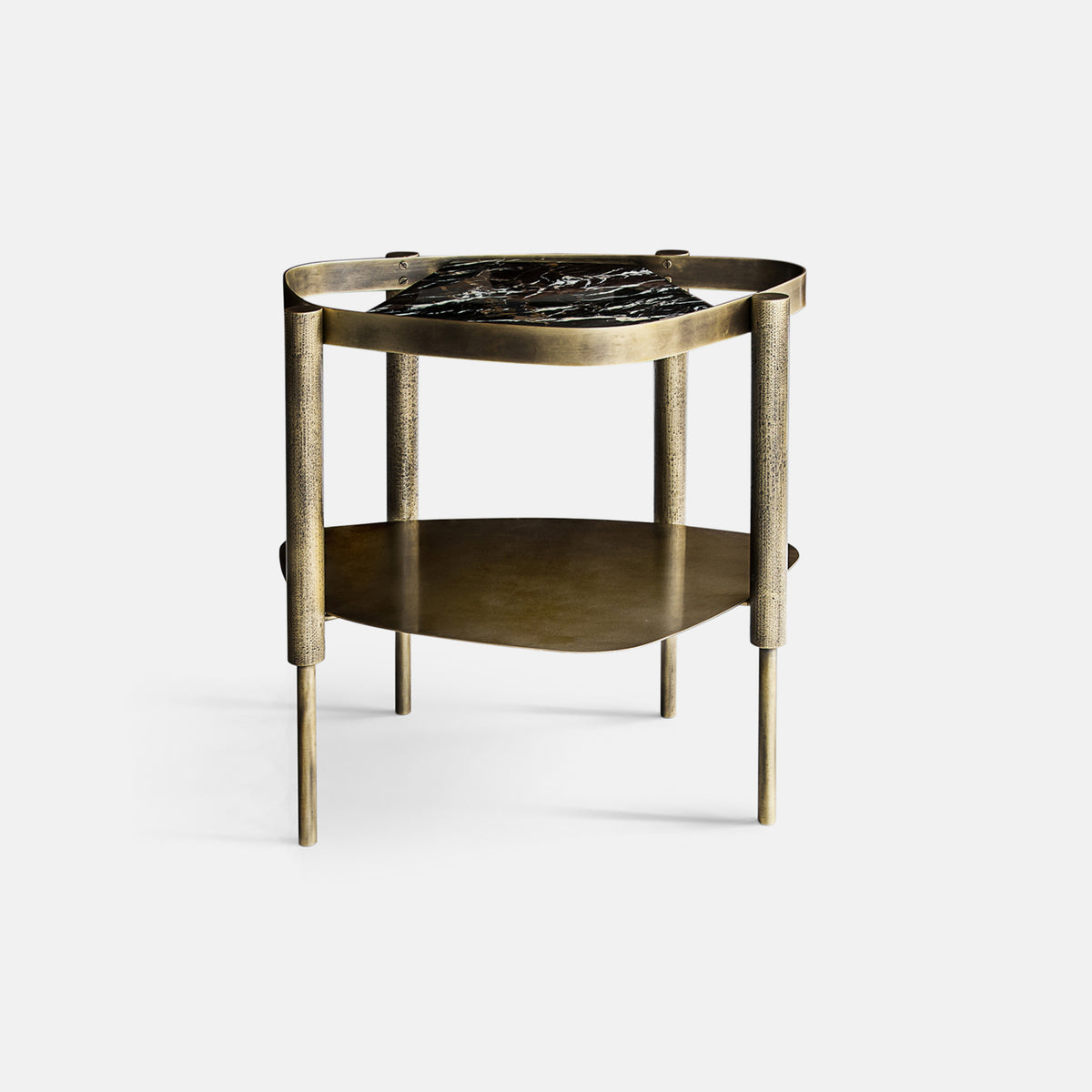 ADAM COURT, Bijou Hammered – KALKERIET CONTEMPORARY