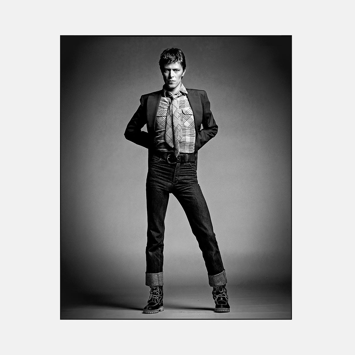 CLIVE ARROWSMITH, Bowie Standing, London / Photo Art – KALKERIET ...